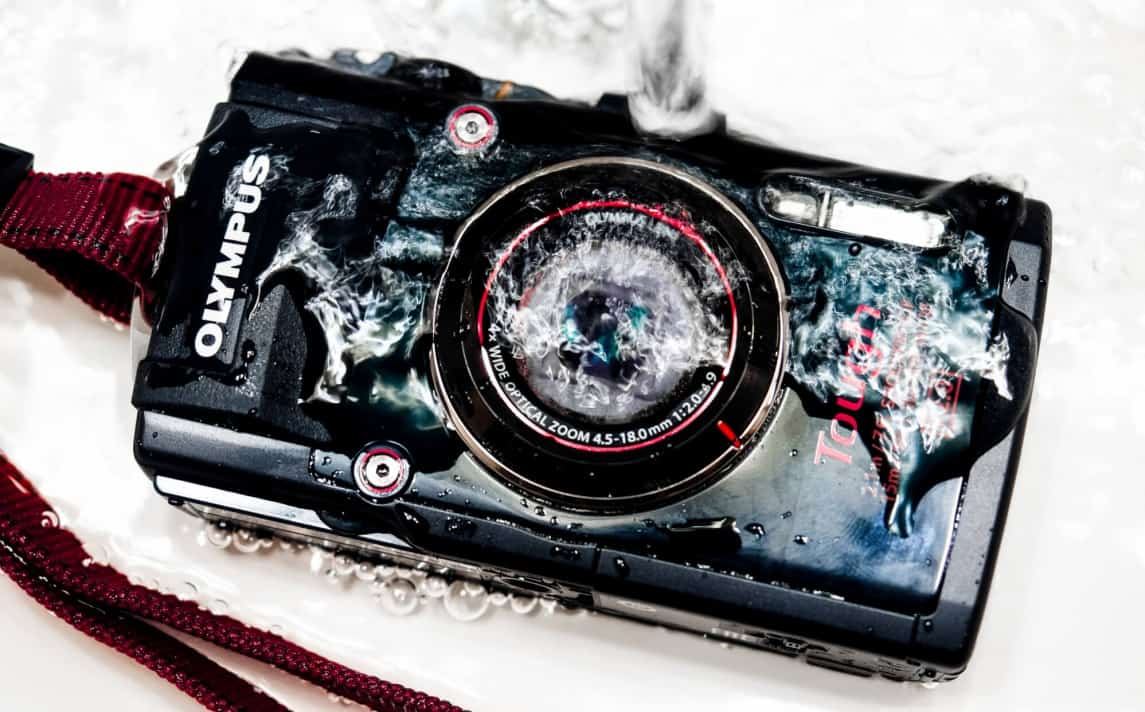 The Best Waterproof & Shockproof Camera -- Reactual